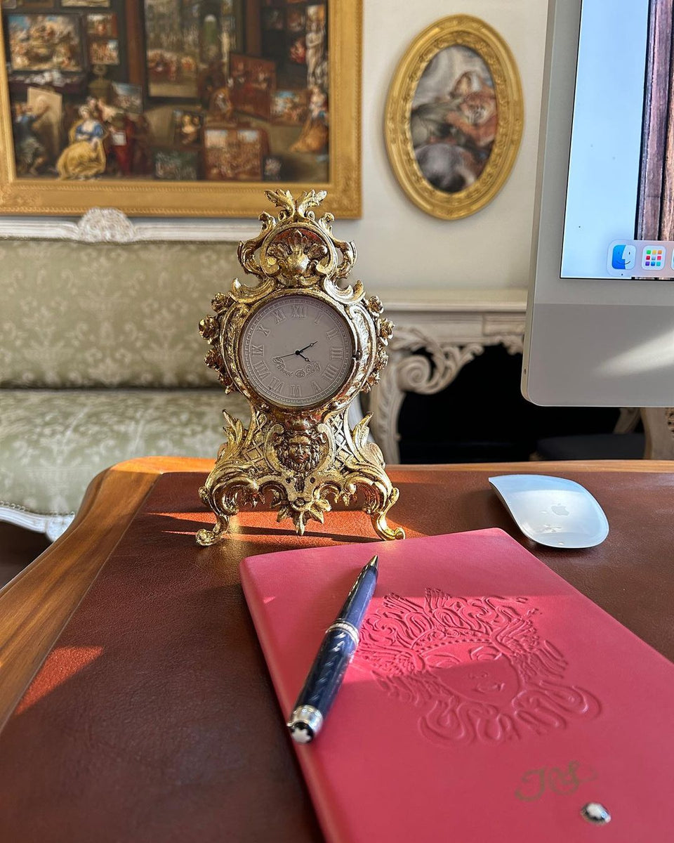 Rococo mantle clock – Parrot & Lily